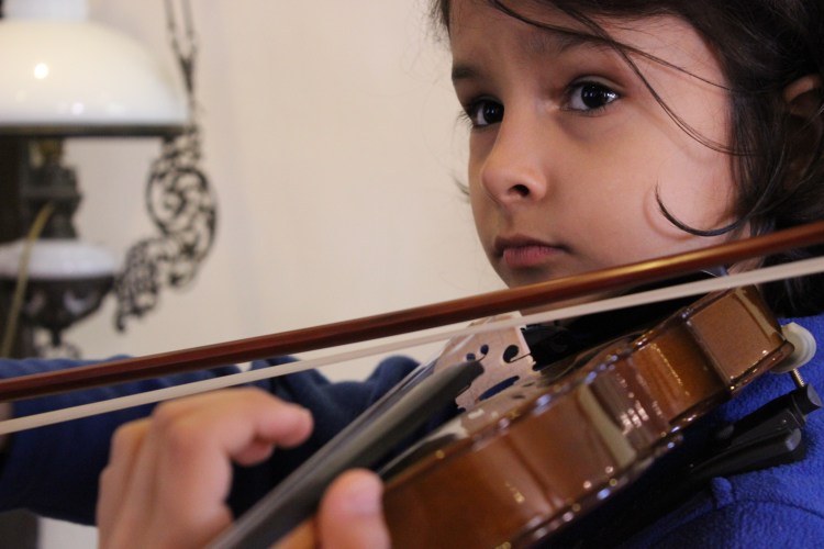 Violin programme – Stepping Notes Music School